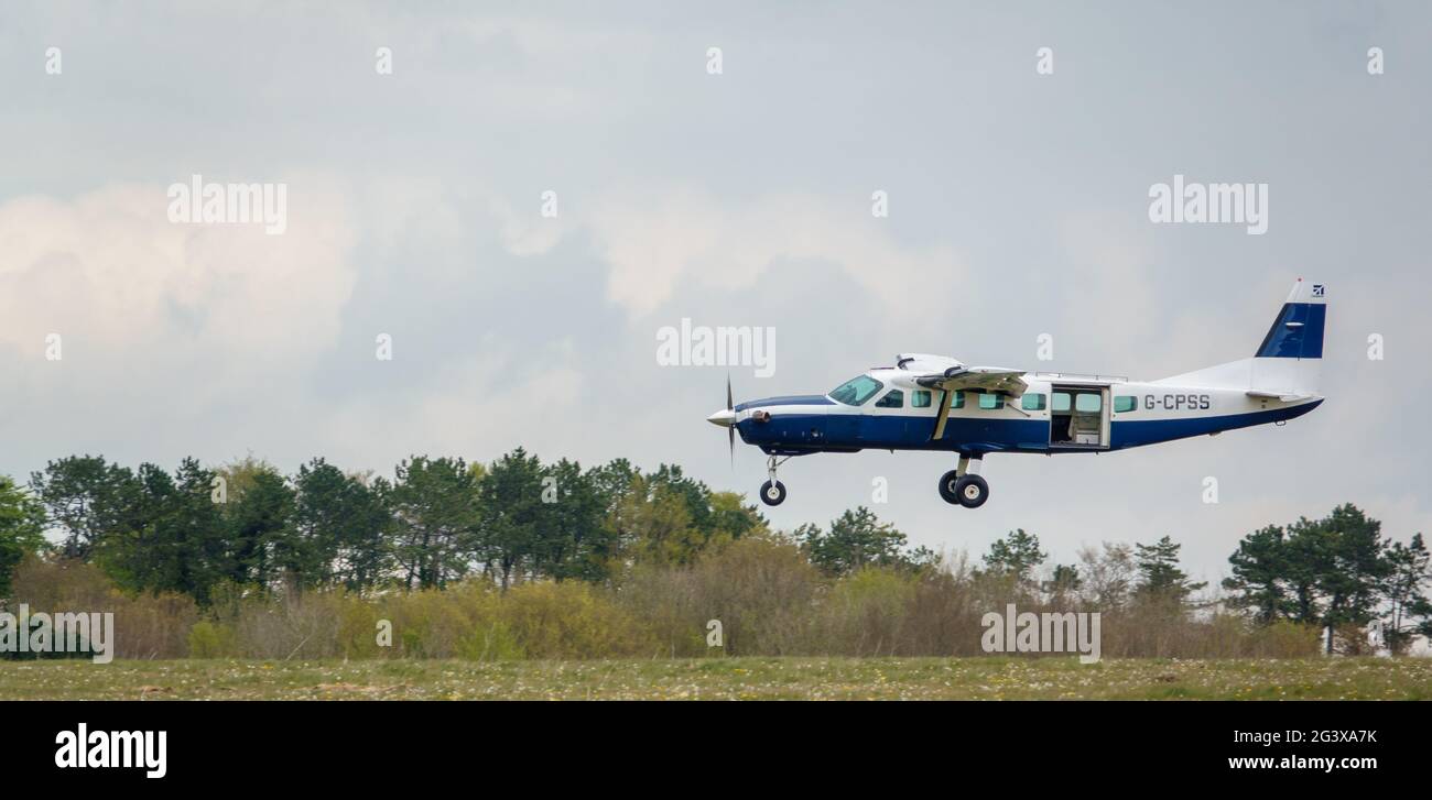 Cessna grand caravan hi-res stock photography and images - Alamy