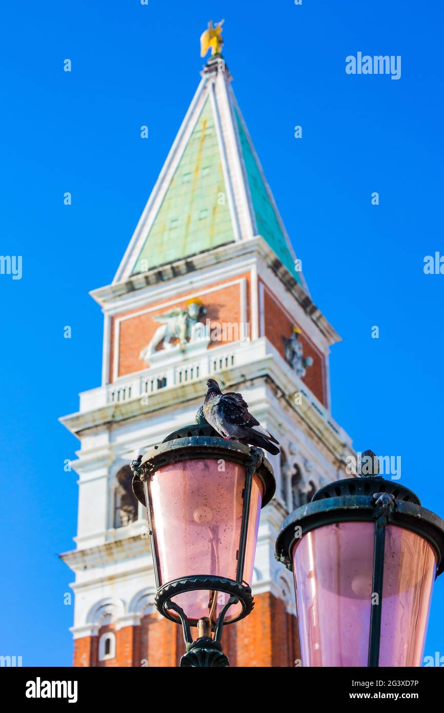 Lantern ornaments hi-res stock photography and images - Alamy