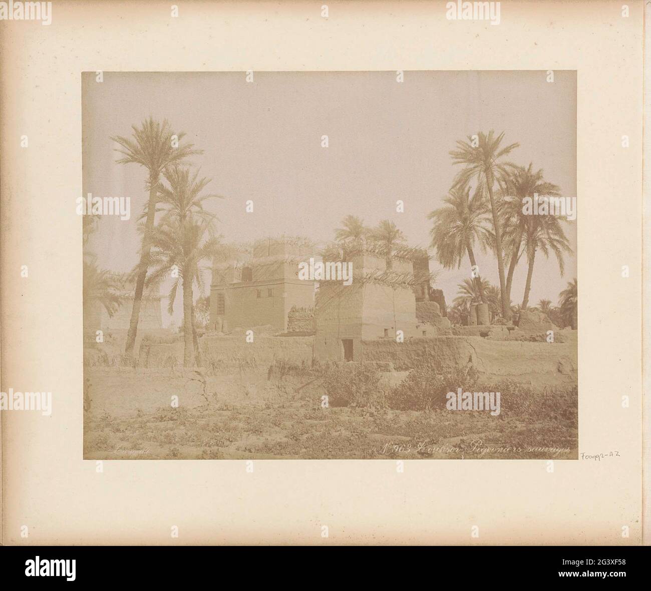 Pigeon towers in Luxor; Louksor, Pigeoniers Sauvages. Part of travel ...