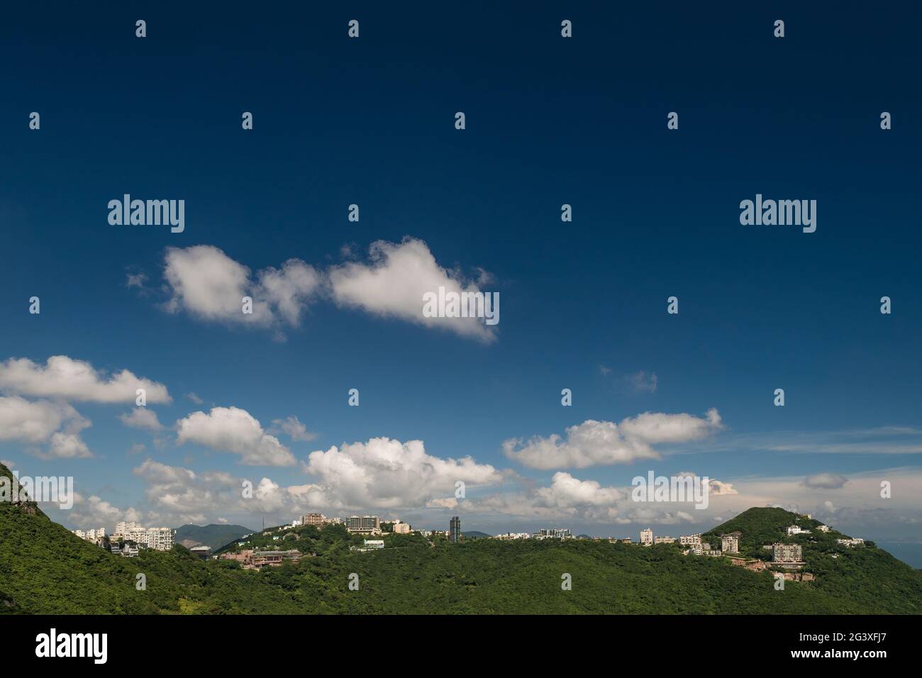 Victoria peak hong kong road hi-res stock photography and images - Alamy