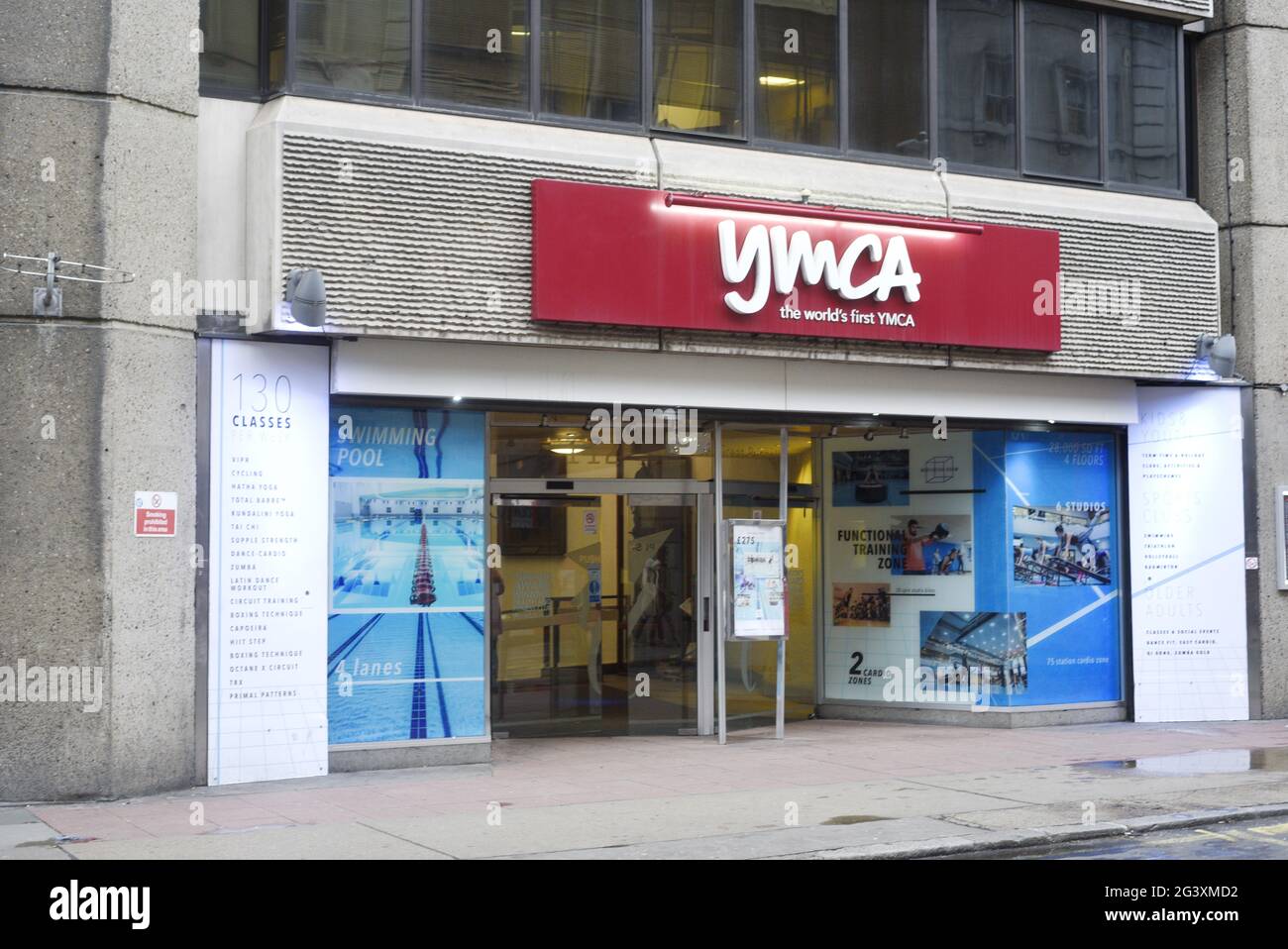 Ymca hostel hi-res stock photography and images - Alamy