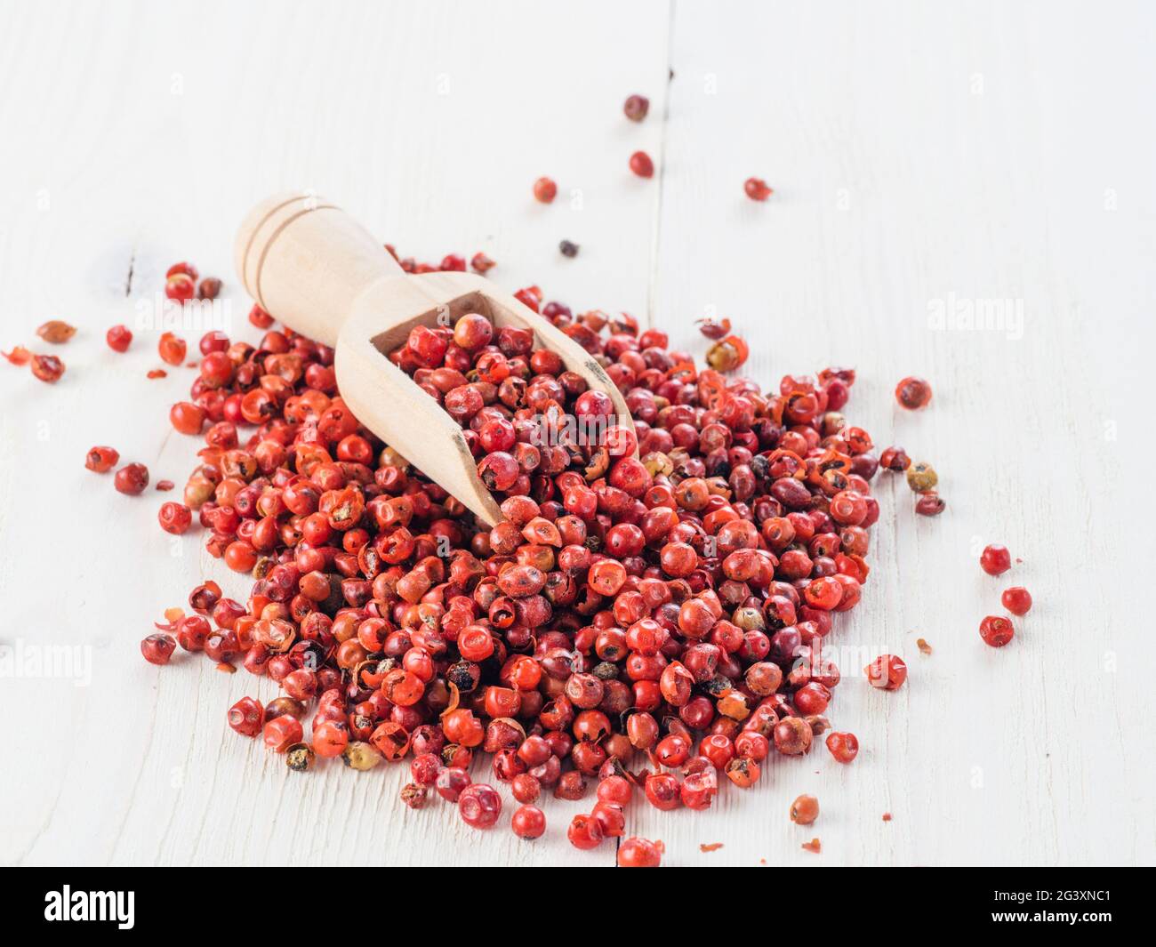 Dried pink peppercorn Stock Photo - Alamy