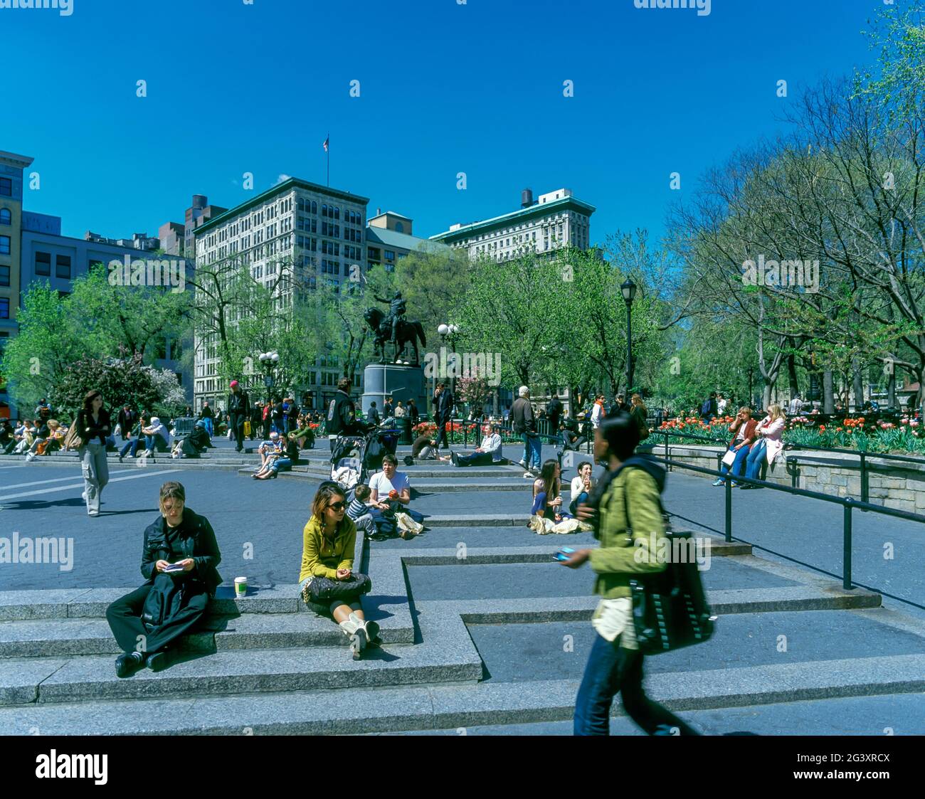 2006 HISTORICAL CROWDS UNION SQUARE MANHATTAN NEW YORK CITY USA Stock ...