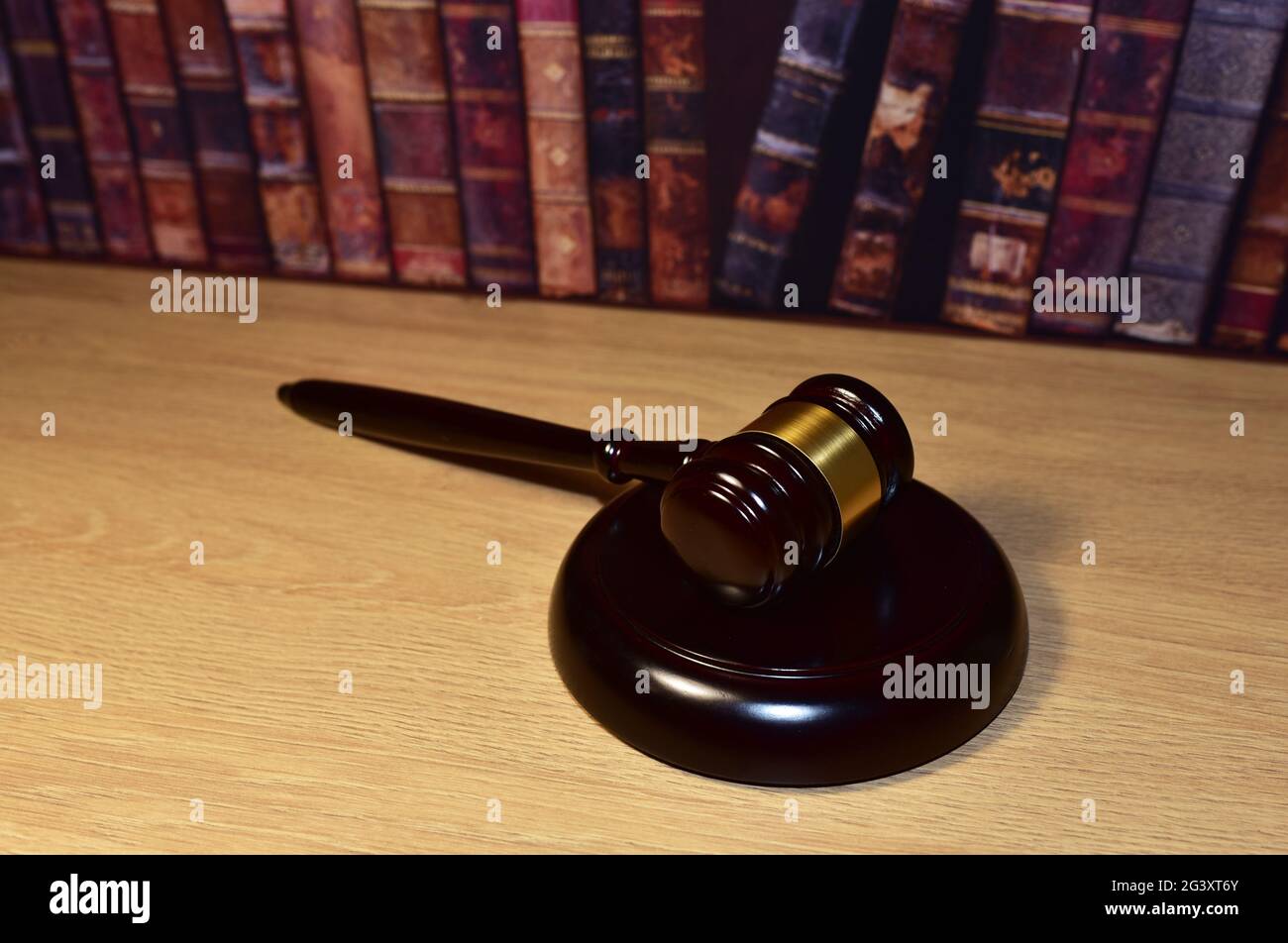 Judge hammer on wooden table. Justice concept in courtroom. Mallet of ...