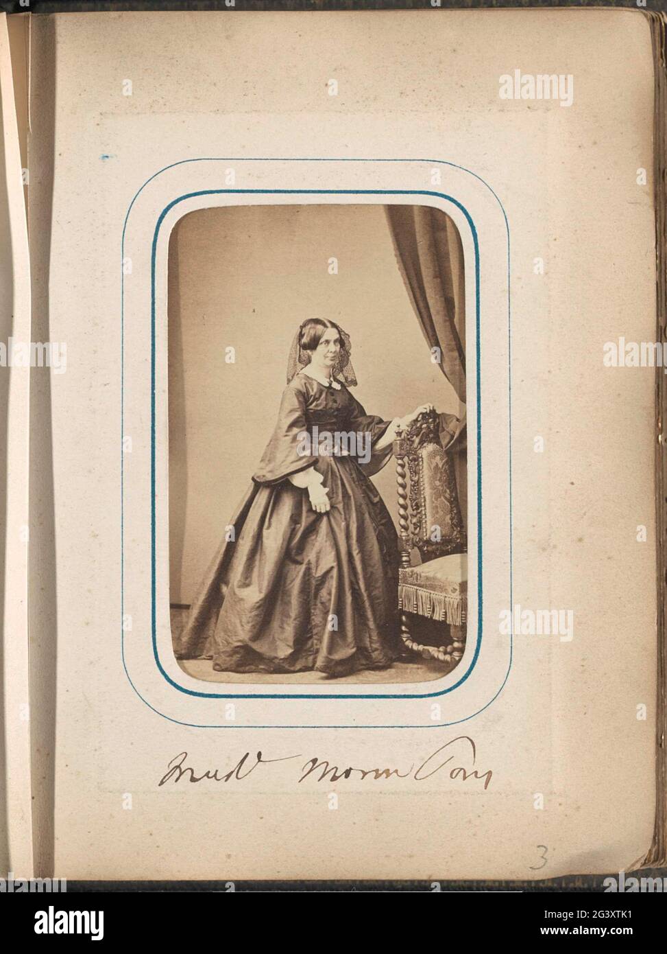 Portrait of Mrs. Morin Pons. Part of photo album with 24 cartes-de ... Portrait of Mrs. Morin Pons. Part of photo album with 24 cartes-de ...