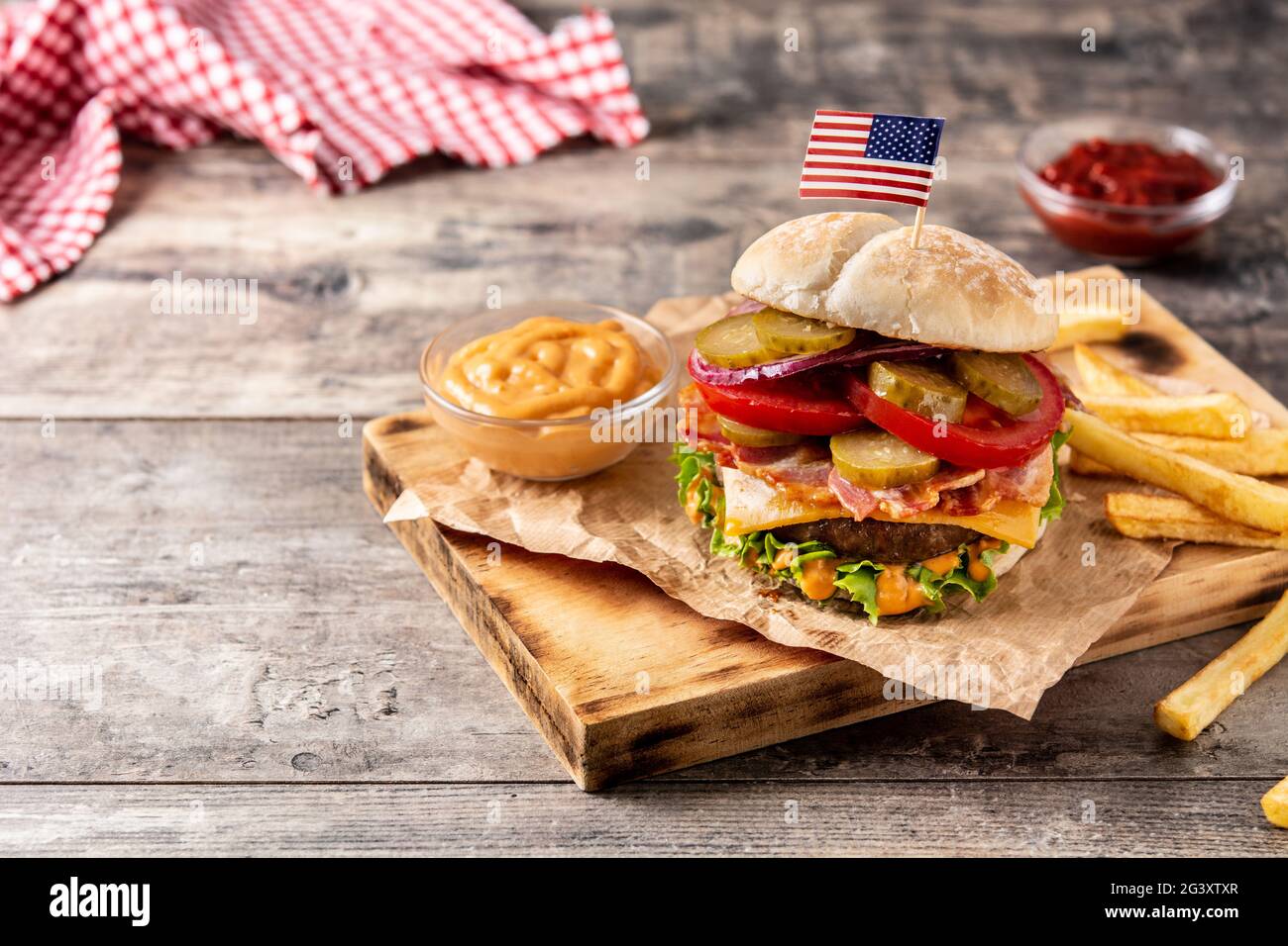 Burger Pieces High Resolution Stock Photography and Images - Alamy