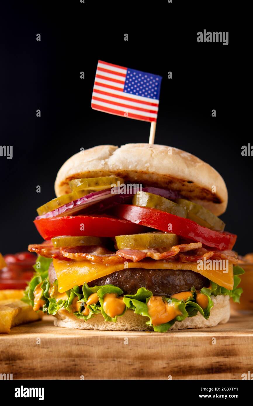 Burger pieces hi-res stock photography and images - Alamy