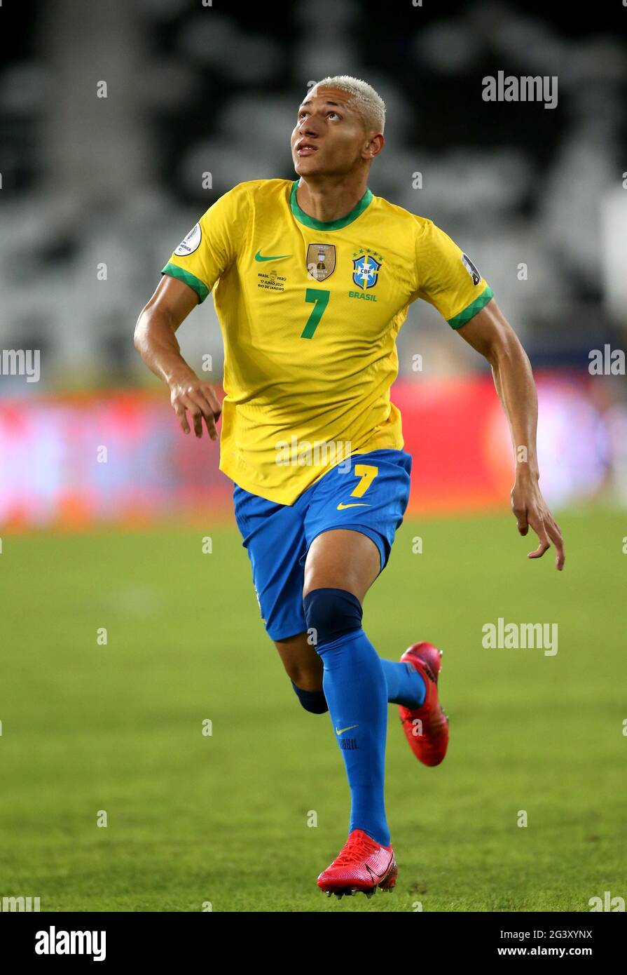 RIO DE JANEIRO, BRAZIL - JUNE 17: Richarlison of Brazil in action ...