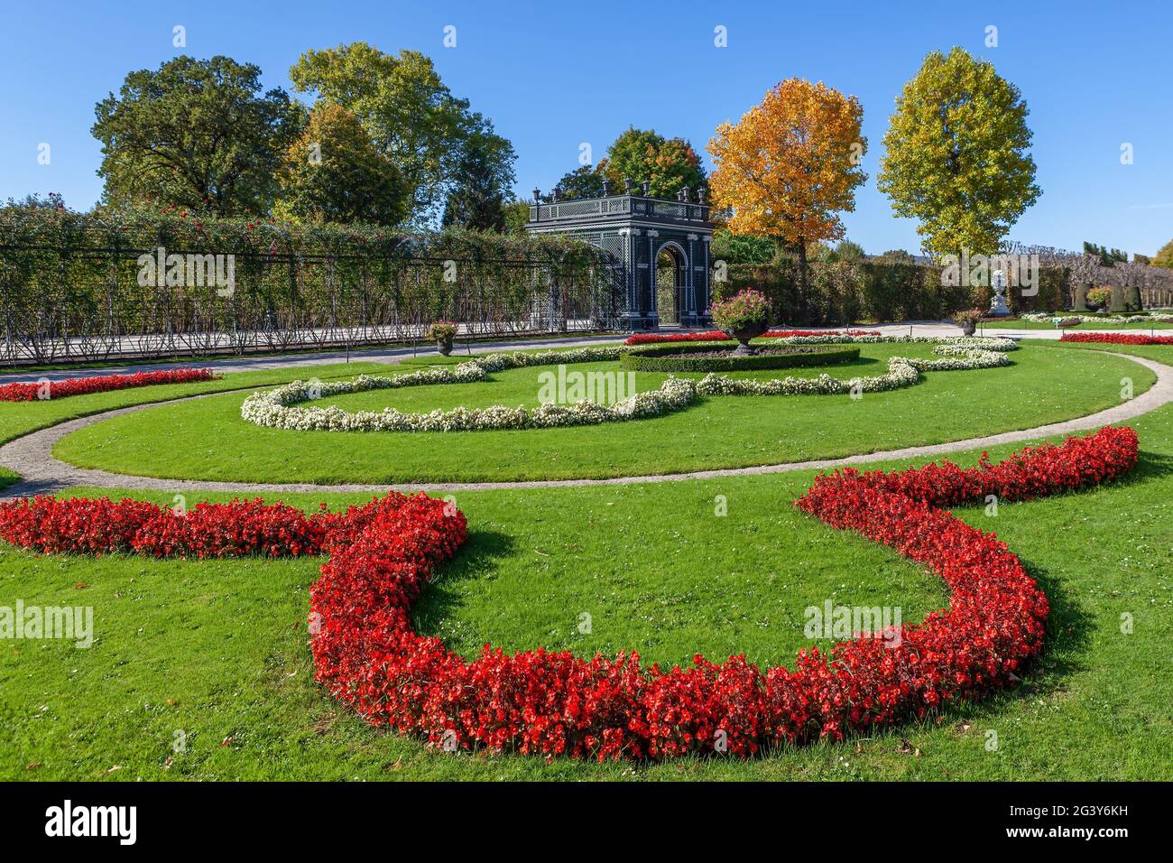 Flower arrangements in the park Stock Photo - Alamy