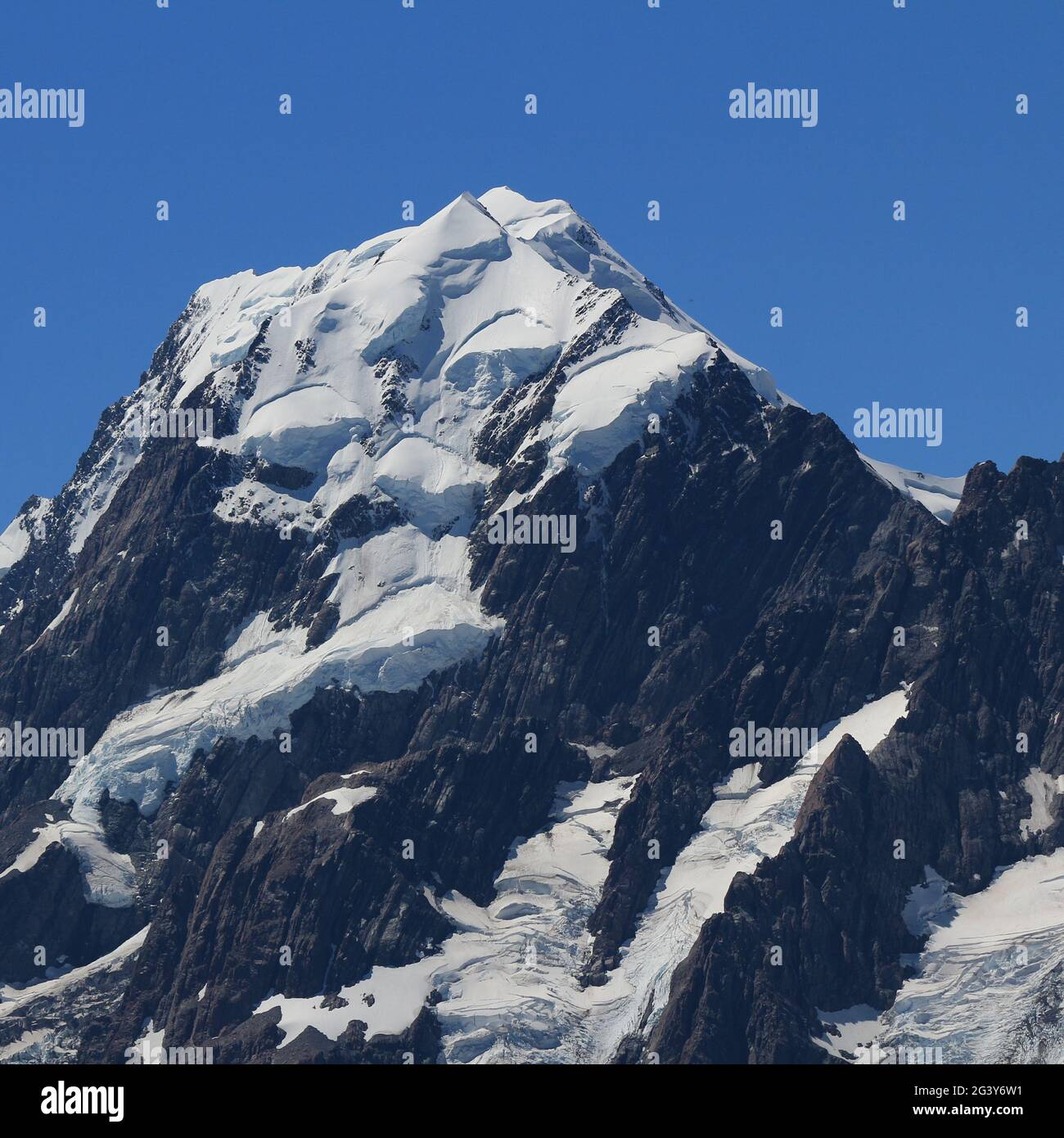 Mount Mueller Hut High Resolution Stock Photography and Images - Alamy