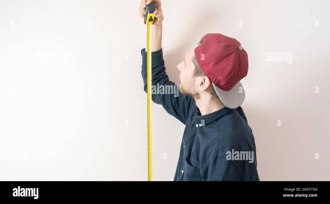Measure height adult hi-res stock photography and images - Alamy