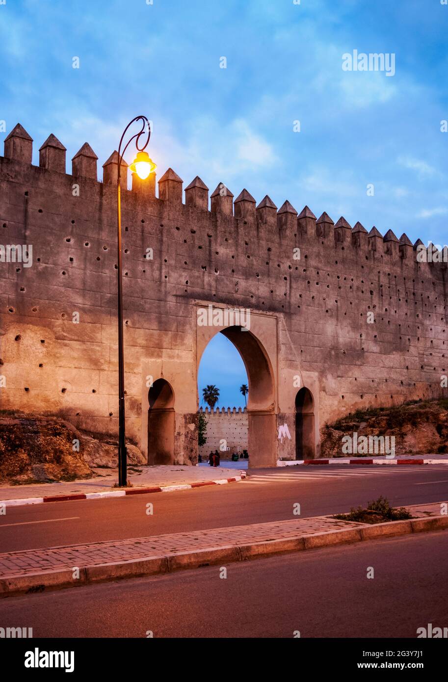 Gate in the walls of the Old Medina of Fes, dusk, Fez-Meknes Region ...
