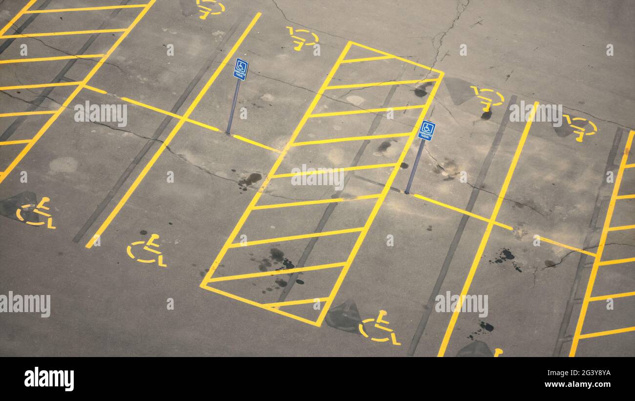 Parking space for disabled people Stock Photo - Alamy