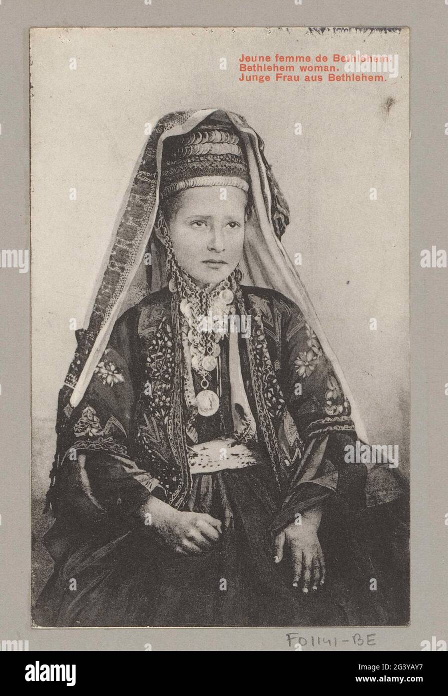 Young bethlehem woman hi-res stock photography and images - Alamy