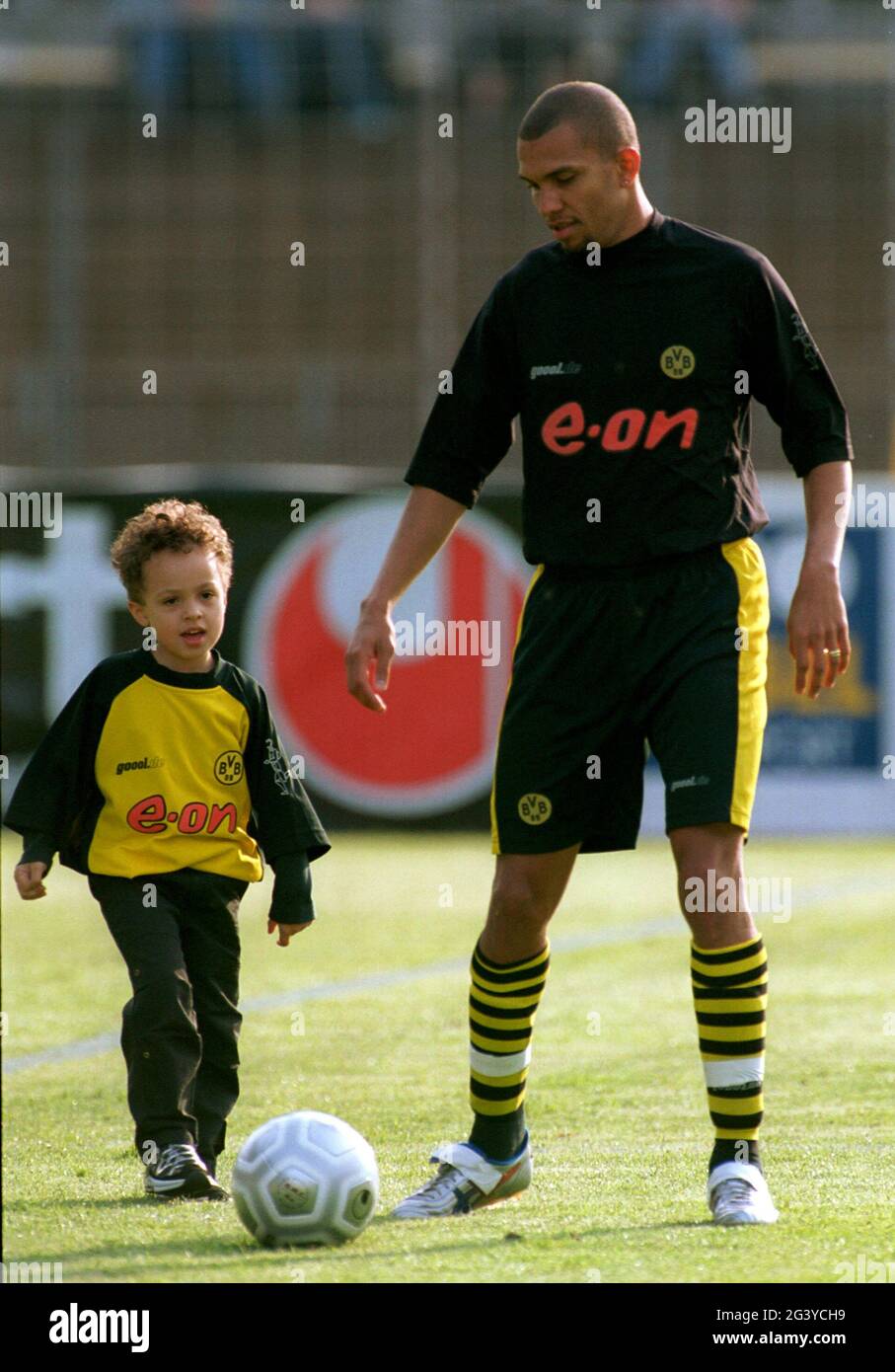 Krefeld Uerdingen Germany 13.5.2002, Football: International Goodwill ...