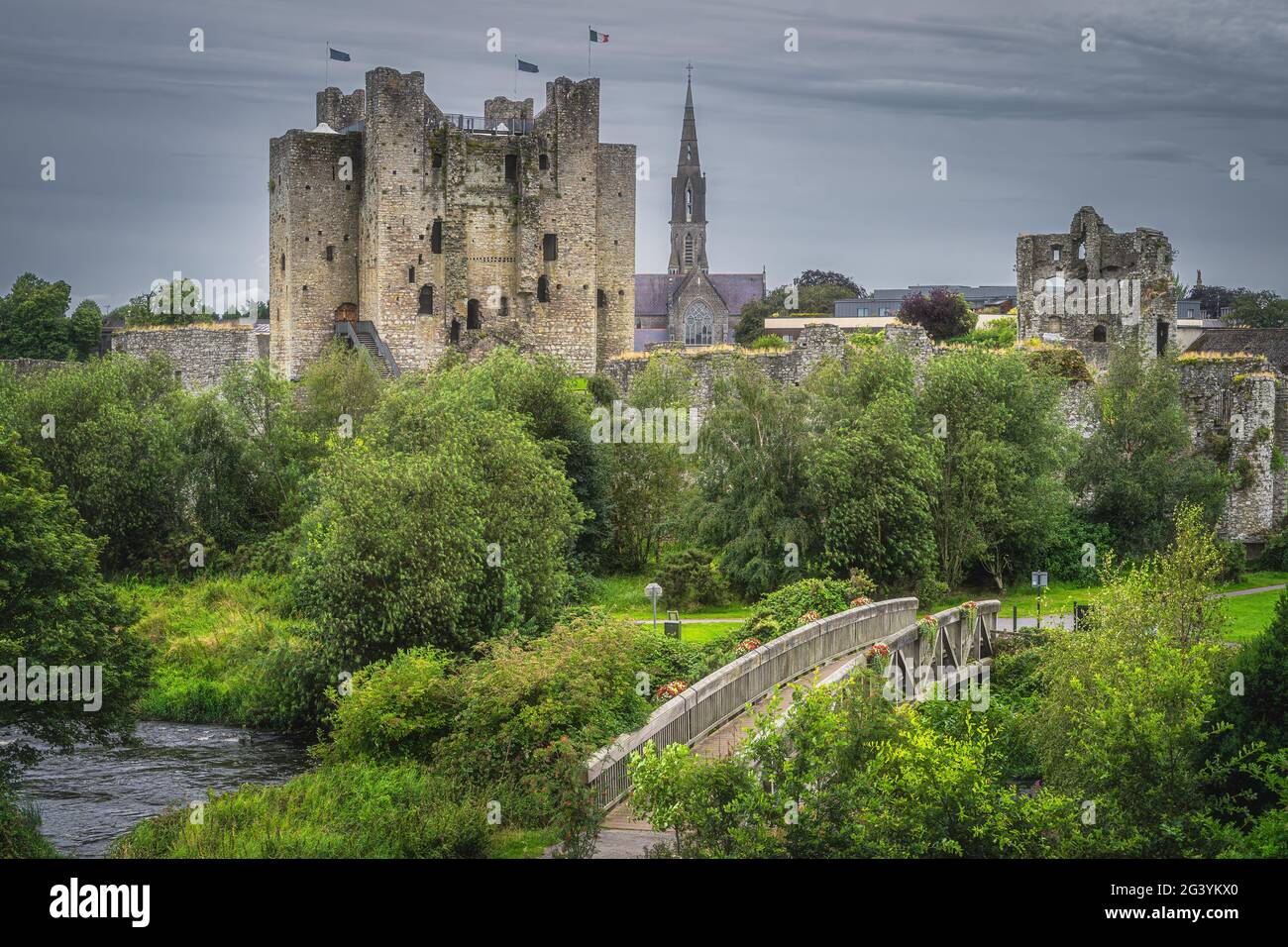 Boyne bridge hi-res stock photography and images - Alamy