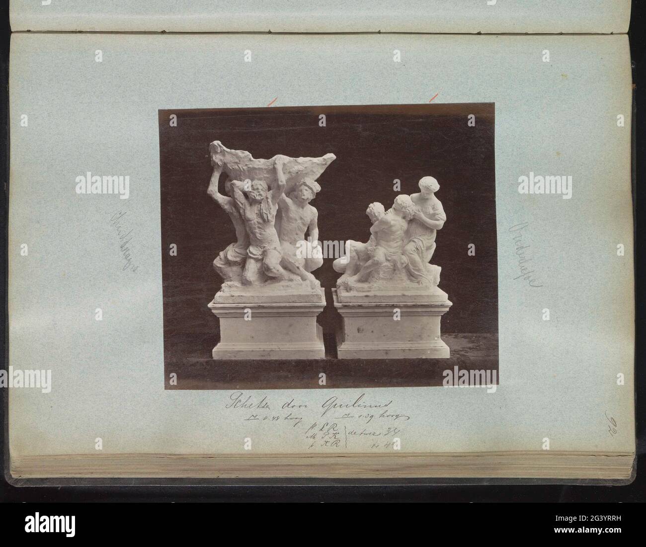 Two plaster casts hi-res stock photography and images - Alamy