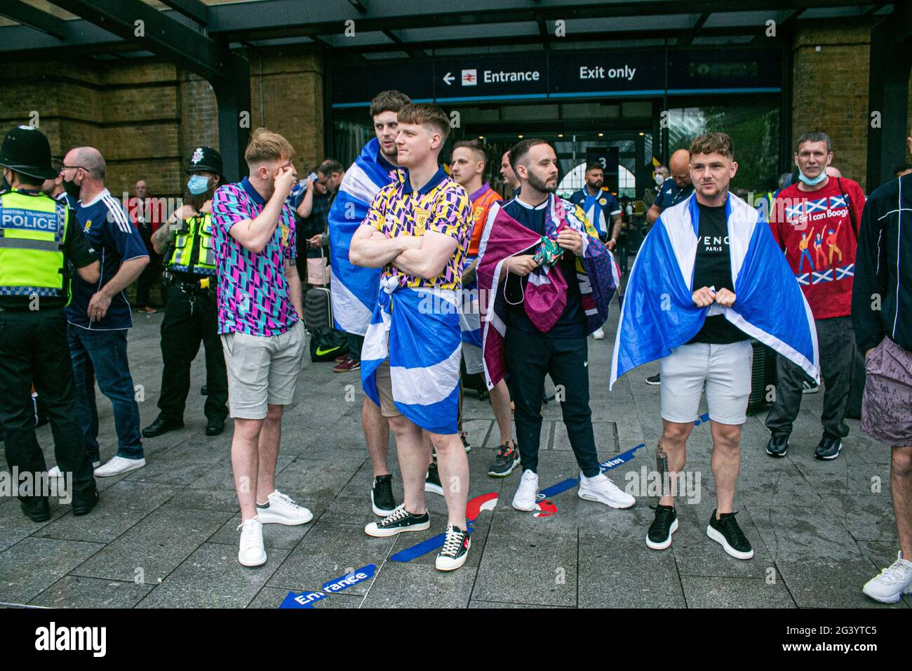 KINGS CROSS LONDON 18 June 2021. Scottish Tartan army football fans ...