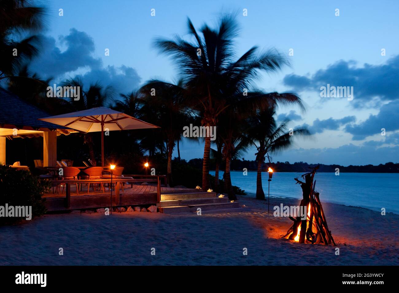 Open fires not permitted on beaches hi-res stock photography and images ...