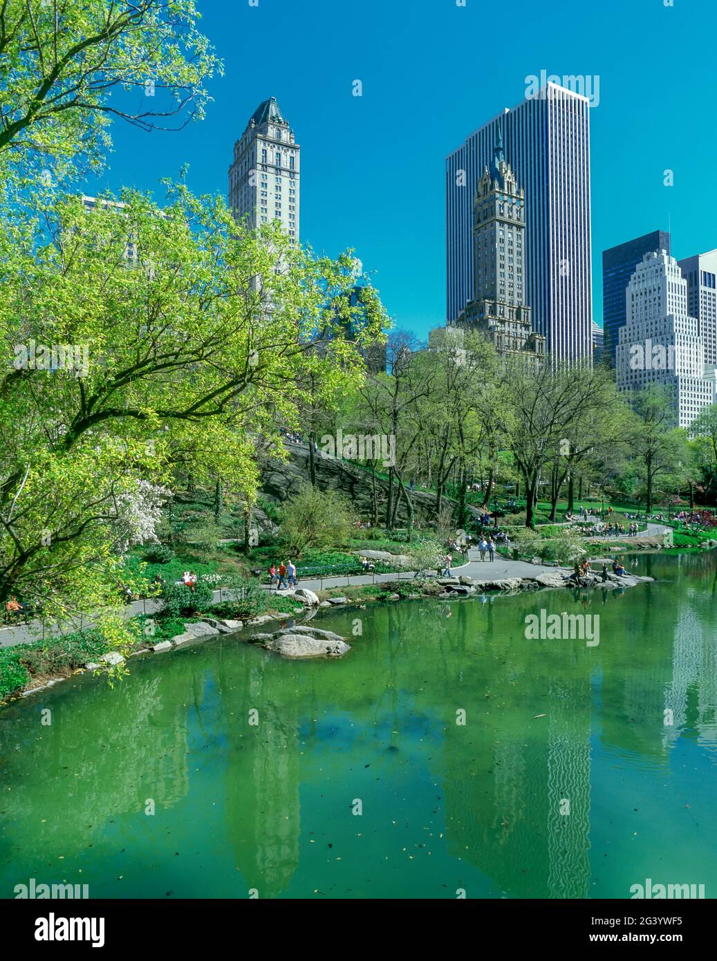 2006 HISTORICAL THE POND CENTRAL PARK MANHATTAN NEW YORK CITY USA Stock ...