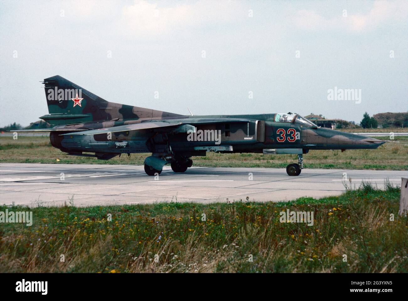 Mig 27 aircraft hi-res stock photography and images - Alamy