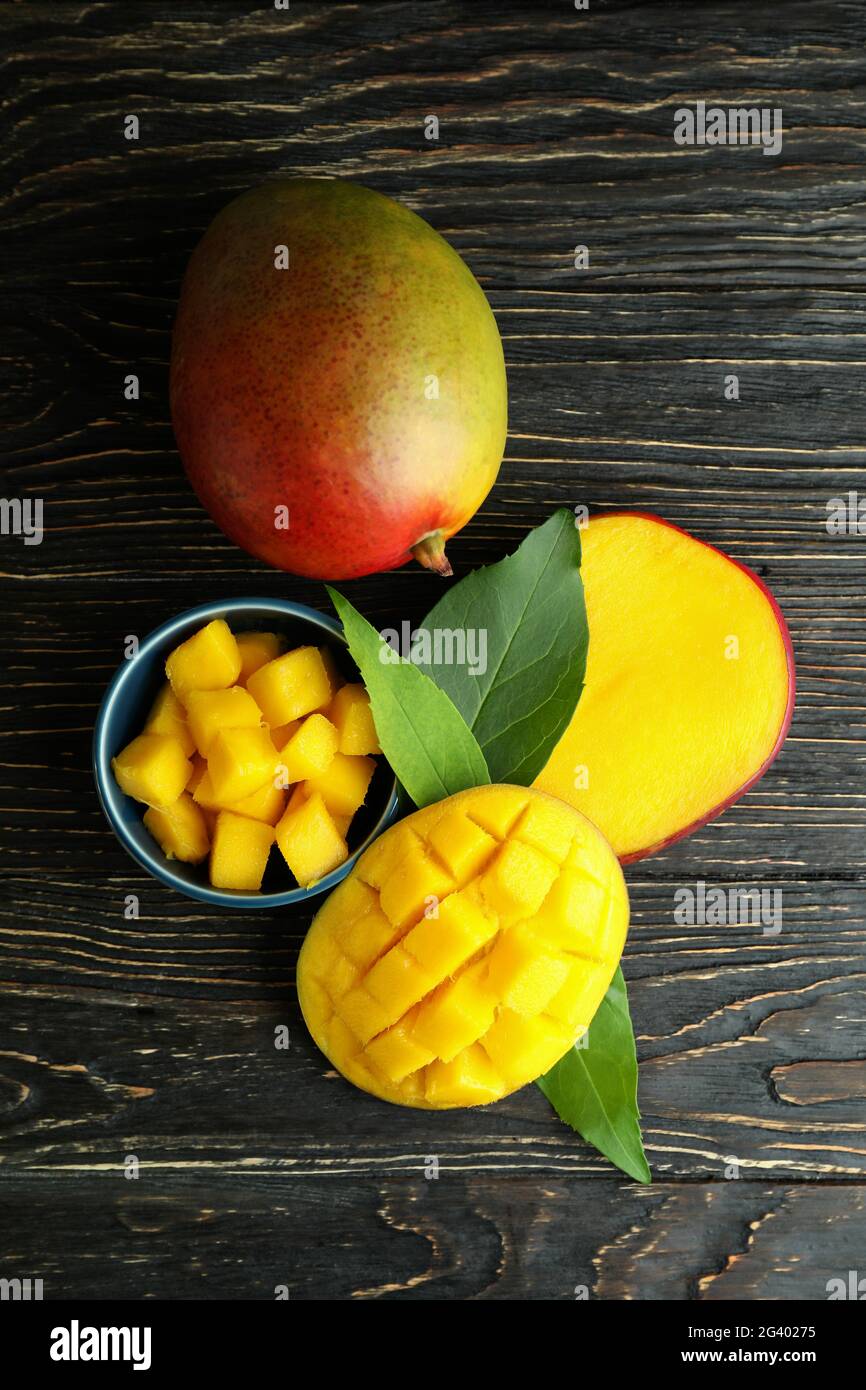 Mango fruit table hi-res stock photography and images - Alamy