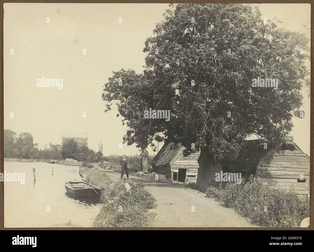 Amsteldijk south of Amsterdam, with the Zuider Gasfabriek on the ...