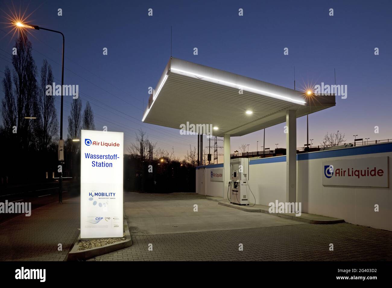 Hydrogen Filling Stations High Resolution Stock Photography and Images ...