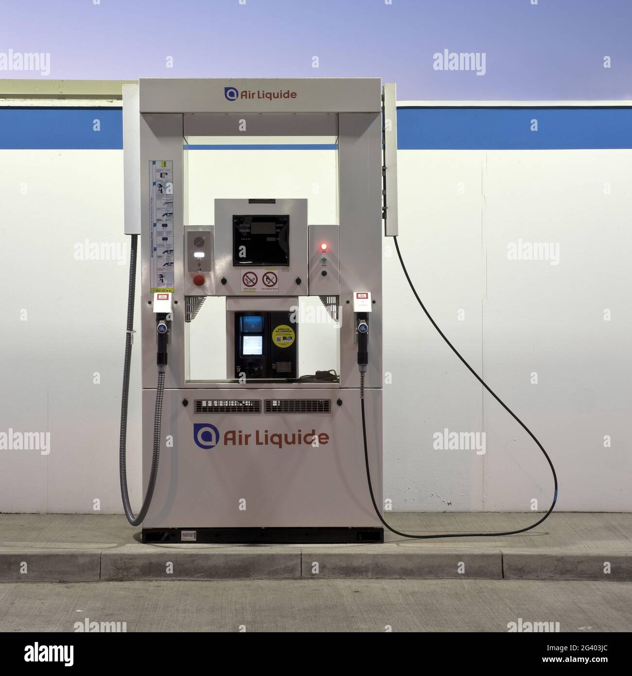 Hydrogen filling station, one of the 91 H2 filling stations in Germany ...