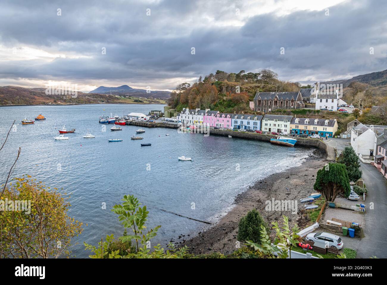 Harbour and Harbour front buildings, Portree, Isle of Skye, Scotland ...