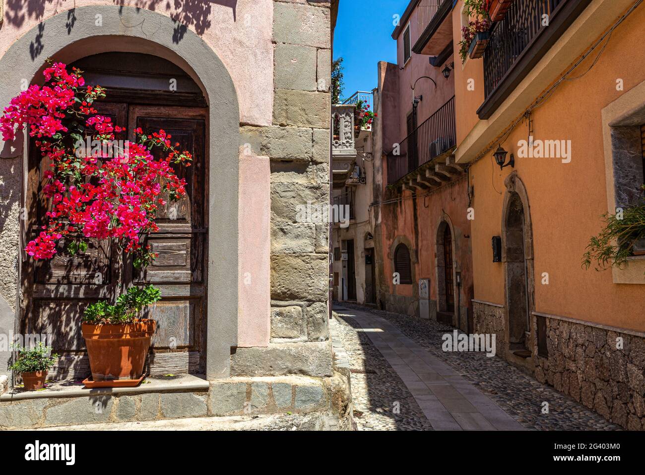 Typical sicilian countryside hi-res stock photography and images - Alamy