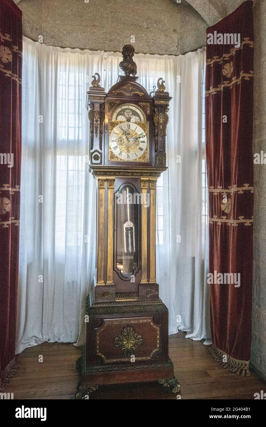 Longcase clock hi-res stock photography and images - Alamy