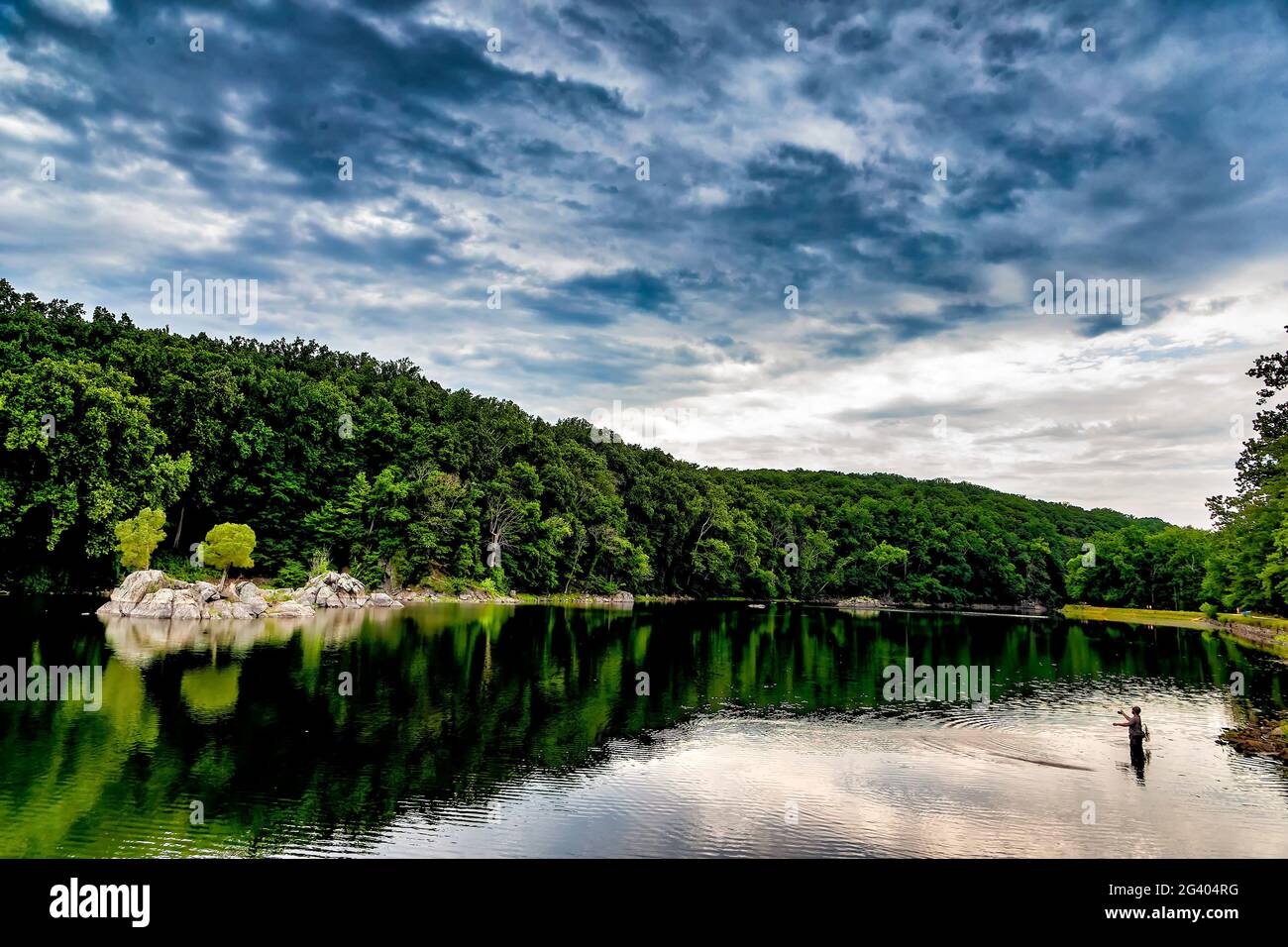 Deep_lake hi-res stock photography and images - Alamy