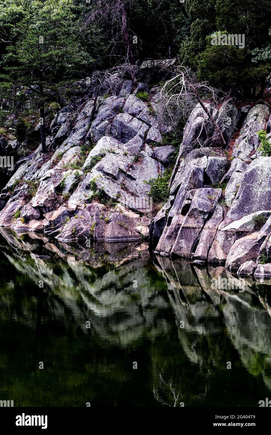 Bleached rock mountain hi-res stock photography and images - Alamy