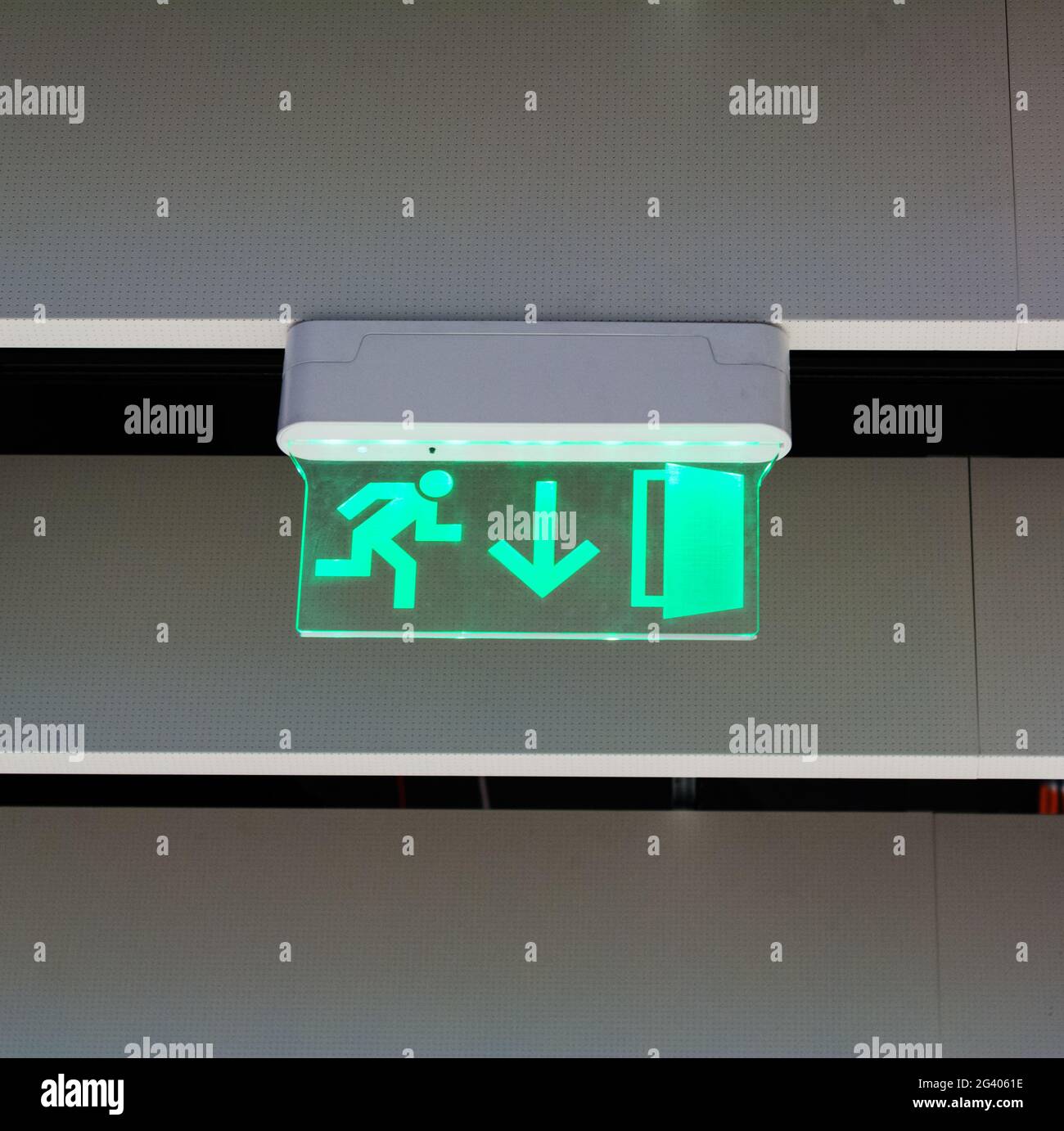 Emergency exit sign Stock Photo - Alamy