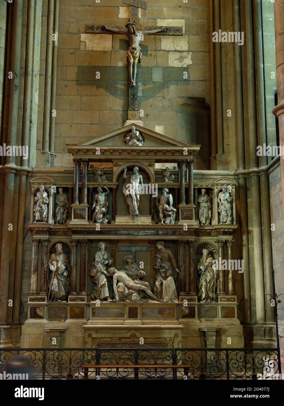 Chapelle retable de la vierge hi-res stock photography and images - Alamy