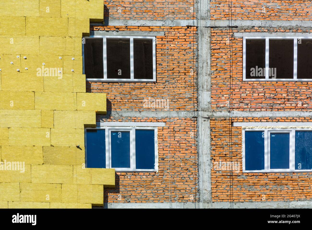 Glass elevator exterior hi-res stock photography and images - Alamy