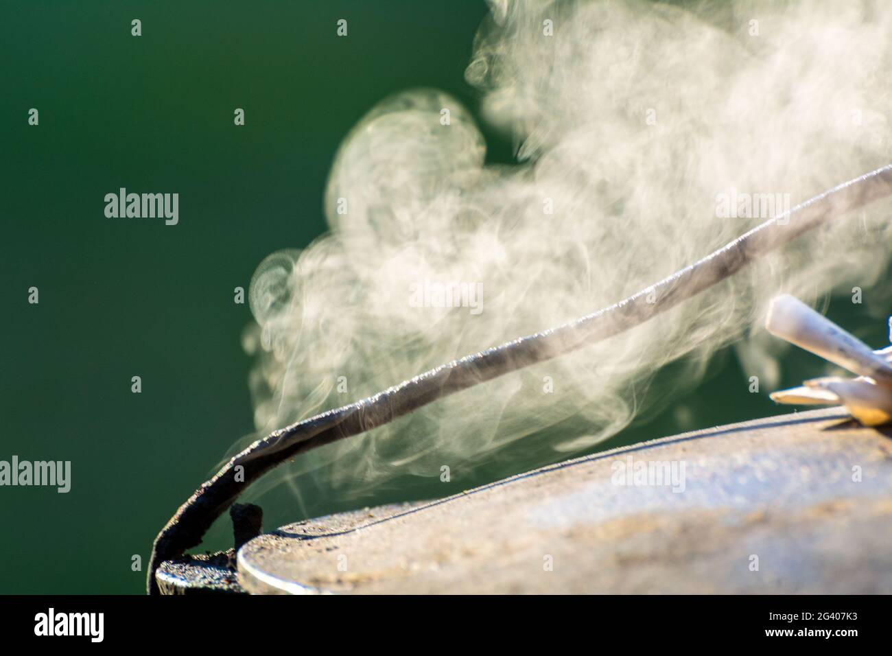 Cooking in nature hi-res stock photography and images - Alamy
