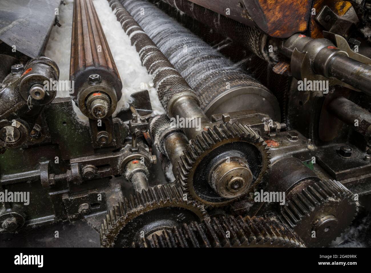 Linen processing machine hi-res stock photography and images - Alamy