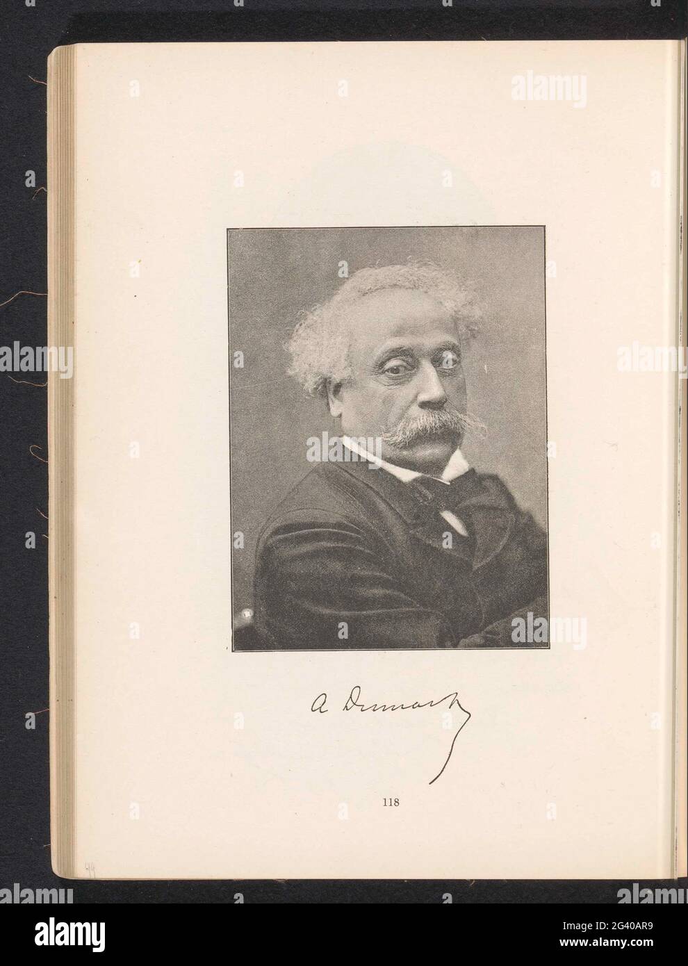 Dumas father hi-res stock photography and images - Alamy