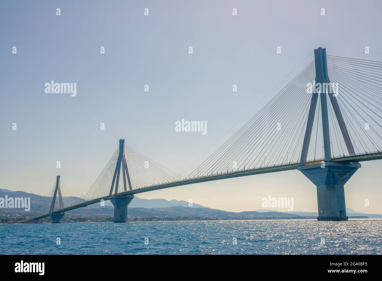 Steel cable hanging bridge hi-res stock photography and images - Alamy