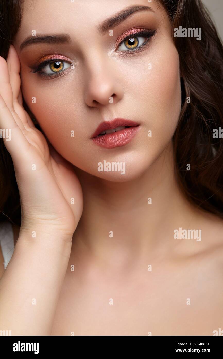 Portrait shy girl female model hi-res stock photography and images - Alamy