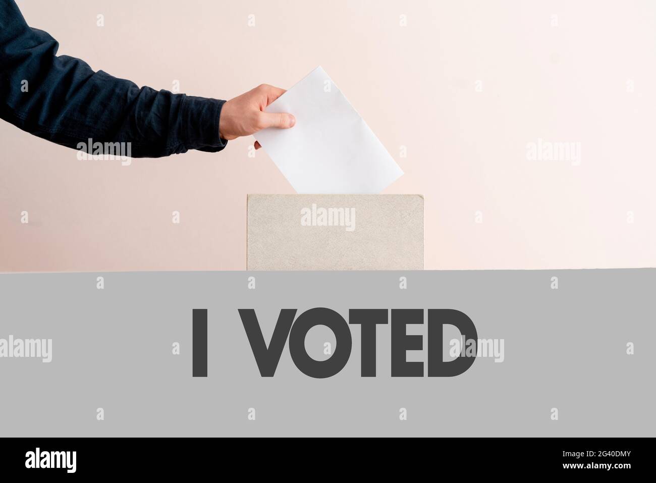 Voter hand hi-res stock photography and images - Alamy