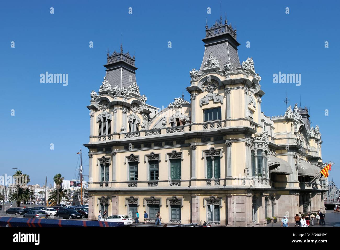 Partial view of the old Customs House in Barcelona Stock Photo - Alamy
