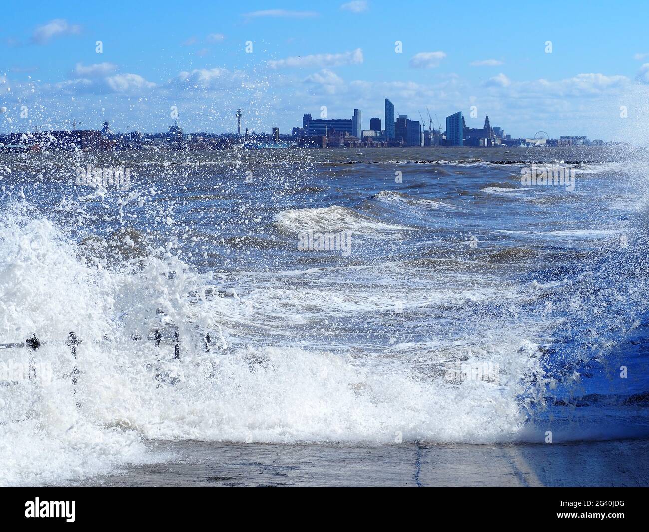 New brighton promenade river liverpool hi-res stock photography and ...