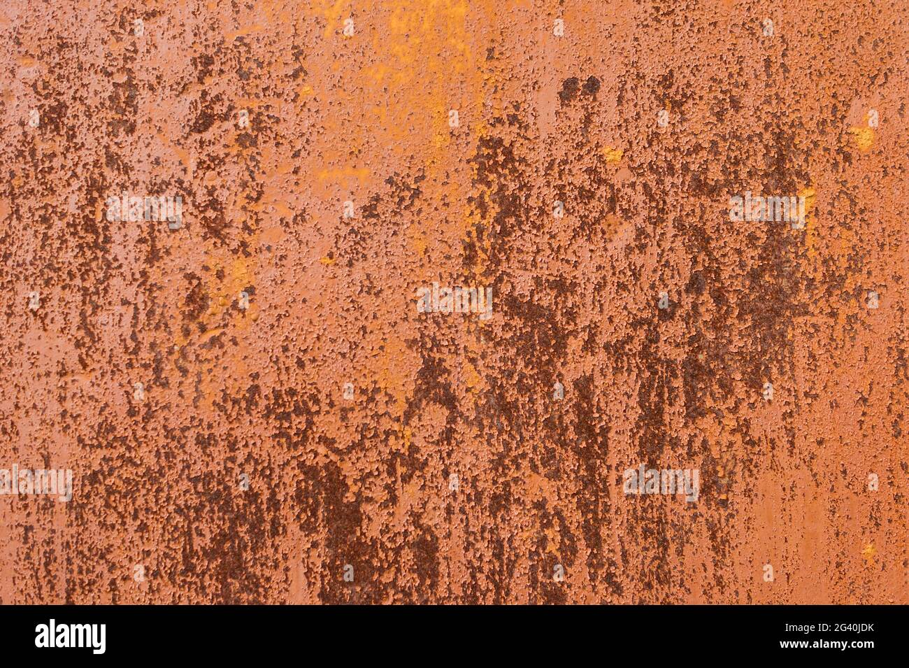 Red Rusty textured metal background. Copy space for designers Stock ...