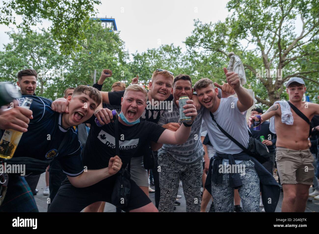 Scottish Fans & The Tartan Army came down to London to support their ...