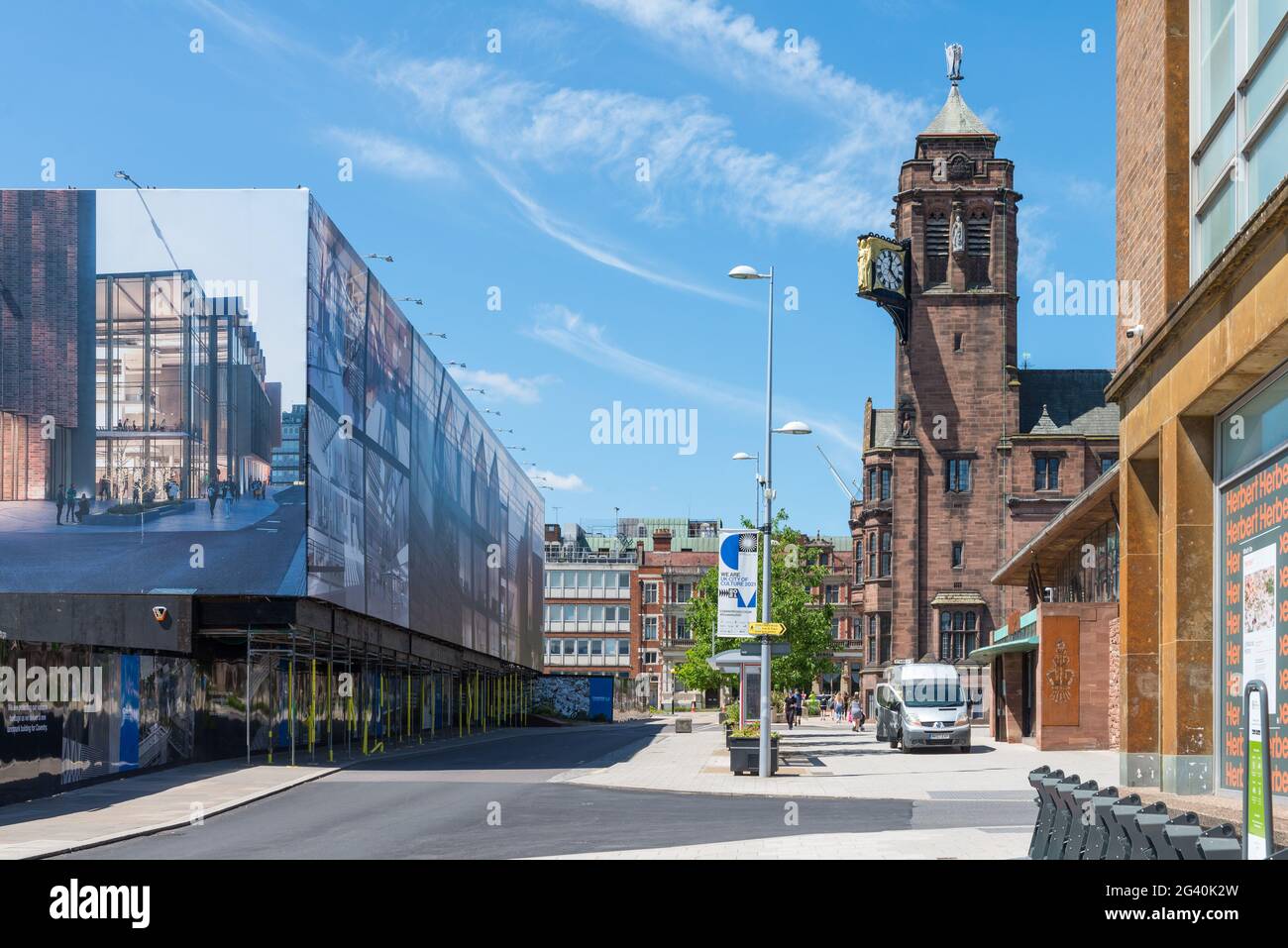 City centre street view hi-res stock photography and images - Alamy