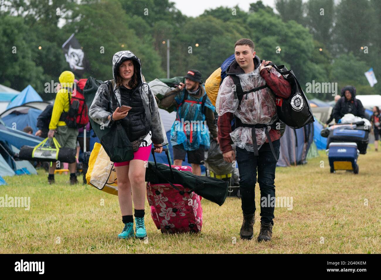 Festivalgoers arrive on the first day of Download Festival at Donington ...