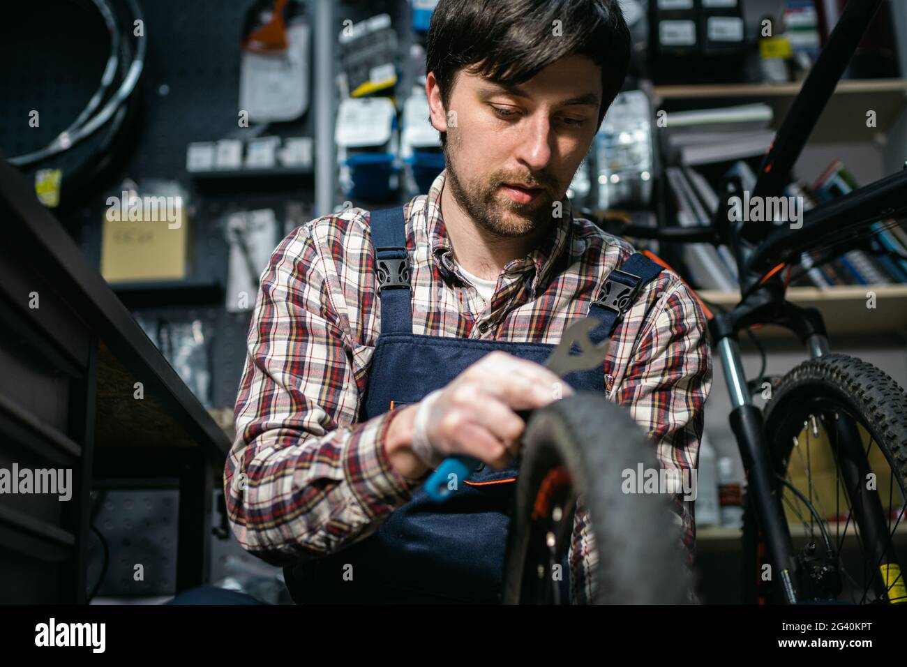 Technical expertise hi-res stock photography and images - Alamy